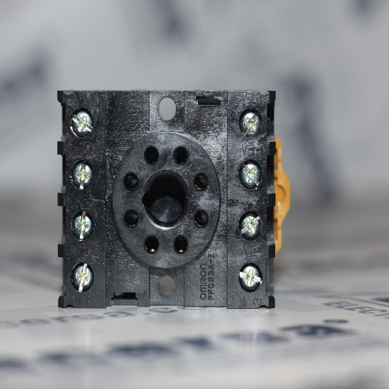 P2R-05P OMRON (RELE SOCKET: G2R-1S) - Facersa